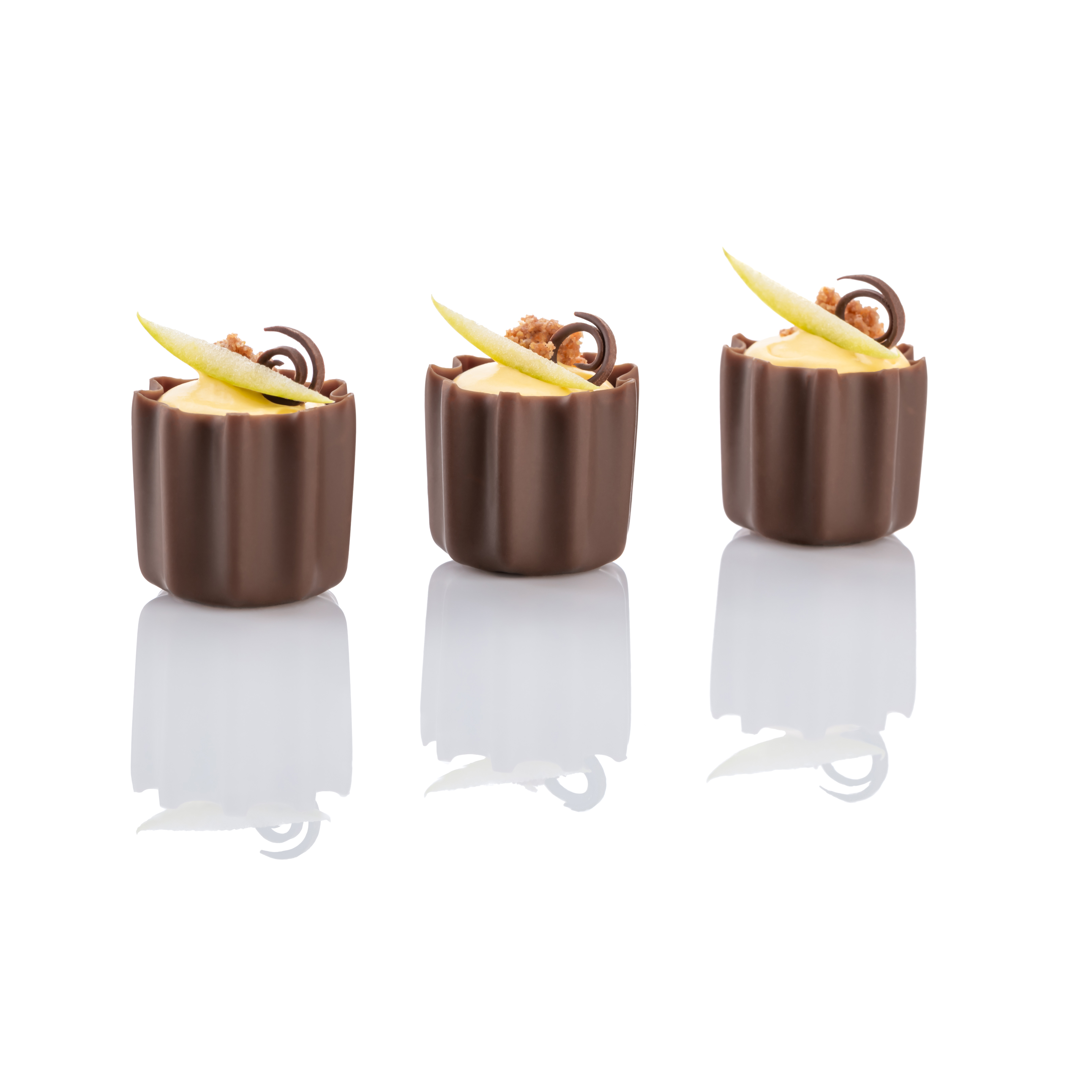 STAR CUPS - Barbara Luijckx - Chocolate decoration manufacturer